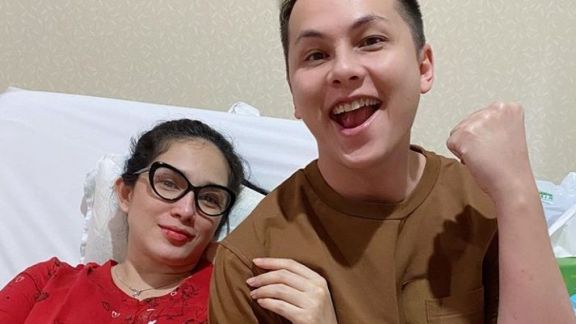 Ulang Tahun ke 41, Ussy Sulistyowati Dapat Kado Spesial dari Andhika Pratama: Semalam Kadonya ...
