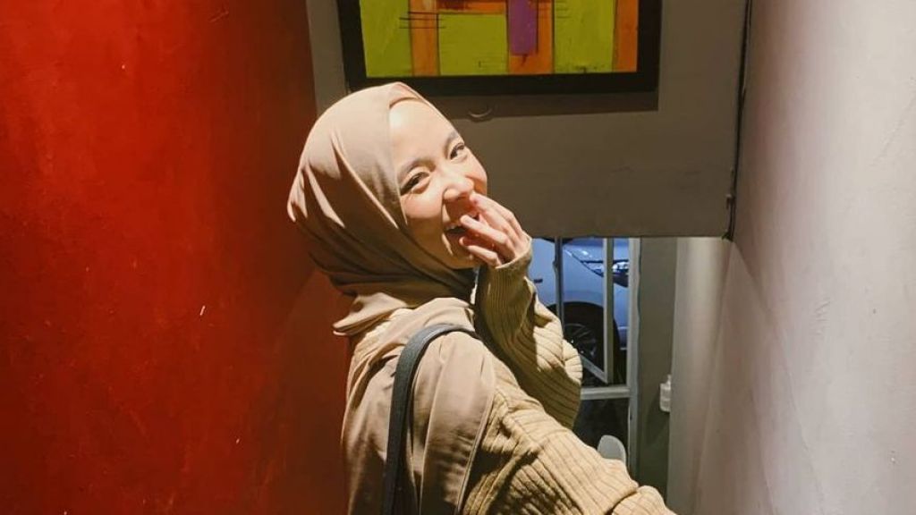 Nissa Sabyan Diamuk Warganet Gegara Isu Perselingkuhan Ustaz Zacky