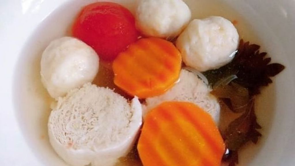 Bisa Disajikan Dikala Hujan, Catat Resep Sup Bening yang Menyegarkan