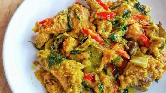 Resep Ayam Bumbu Pesmol, Bumbunya Melimpah, Enak Banget!