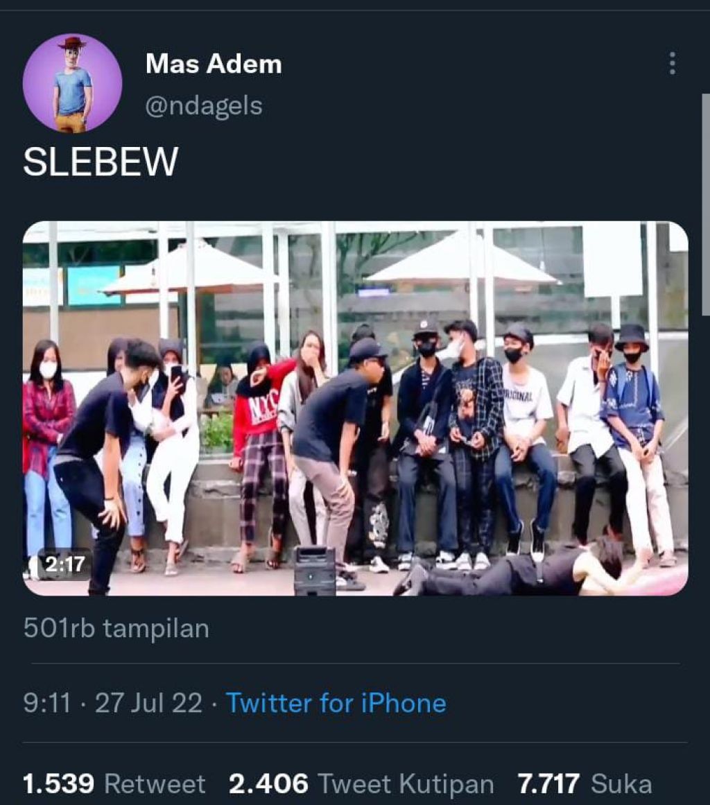 Bikin Geger Viral Video Jeje Slebew Joget Vulgar Di Tempat Umum Netizen Miris Setidaknya
