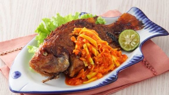 Resep Kakap Bakar Sambal Mangga, Asemnya Bikin Ngiler
