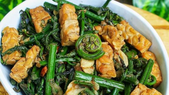 Resep Oseng Pakis Teri Tempe, Lezatnya Bikin Nagih