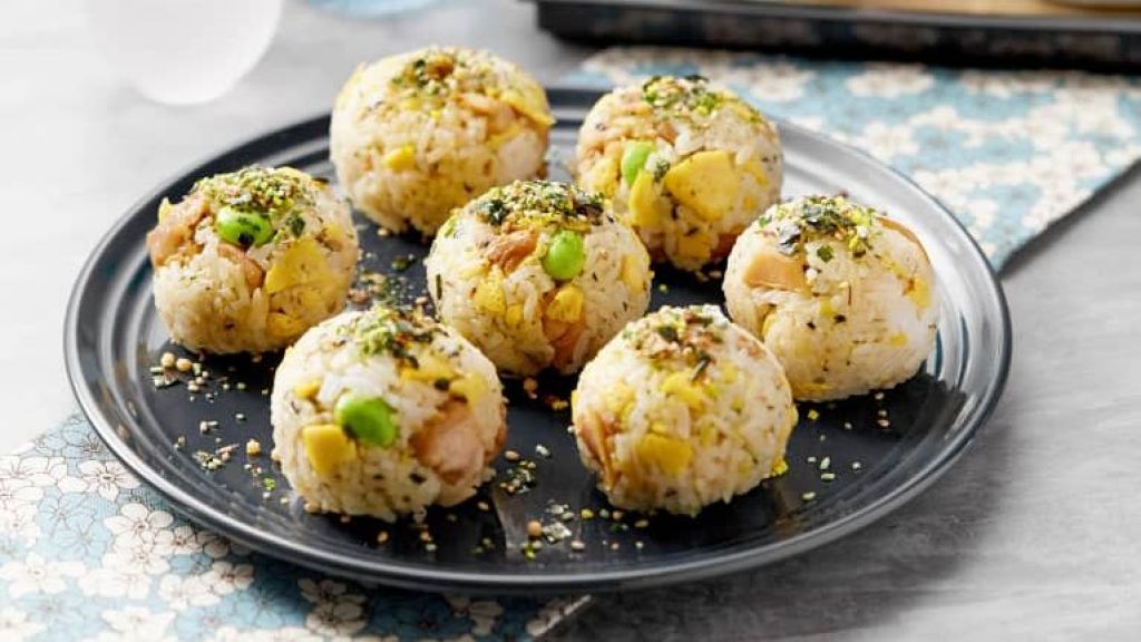 Resep Chicken Rice Balls, Ide Makan Siang Si Kecil yang Anti Bosan