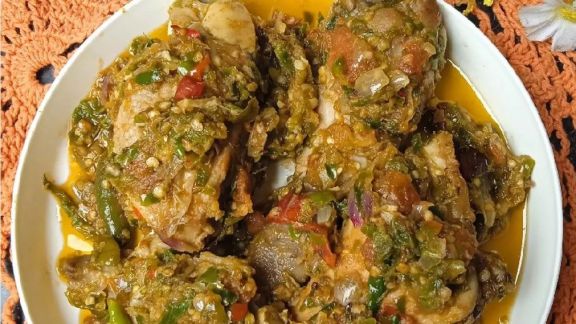 Resep Ayam Sambal Burik Super Hot, Cabenya Berlimpah, Awas Kepedesan!