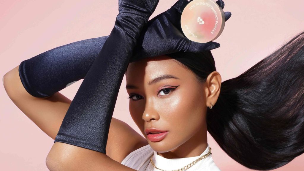 barenbliss Bagikan Tips Glowing Up Rawat Wajah dan Bibir Agar Makeup ...